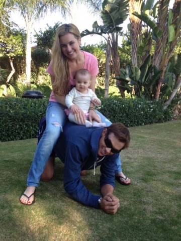 Double Duty - Bob Bryan on Tour with Baby in Tow | Tennis View Magazine